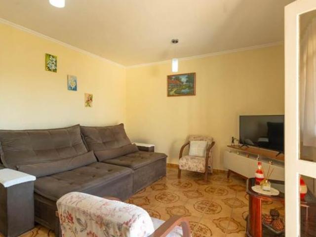Casa de vila para venda em Jardim Planalto com 3 quartos, sendo 1 suíte, 171m²
