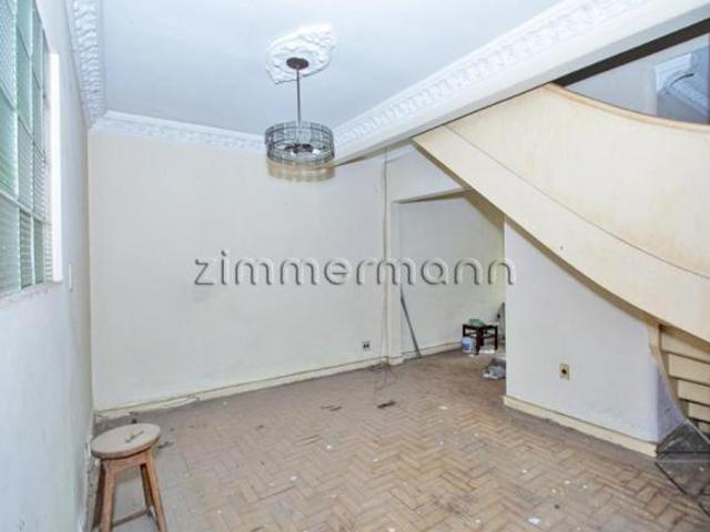 CASA DE VILA PINHEIROS 4 DORMITÓRIOS 3 VAGAS