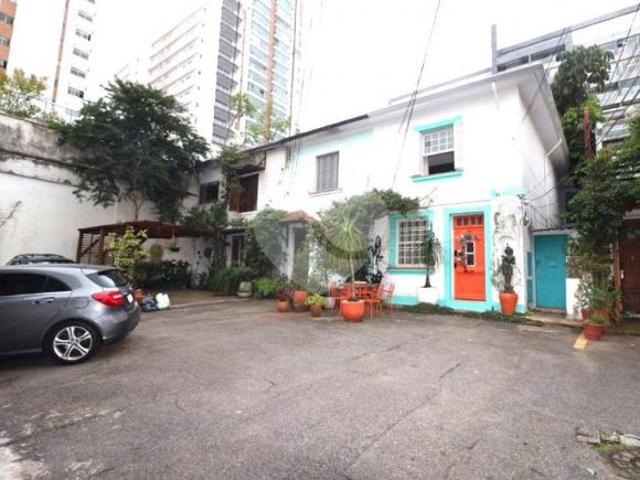 Casa de Vila residencial em Pinheiros próxima ao metrô