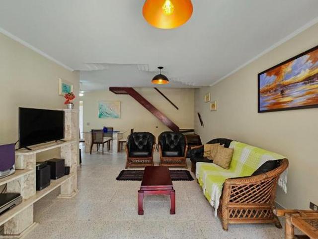Casa de Village com 3 Suítes e Lazer Completo na Riviera de São Lourenço