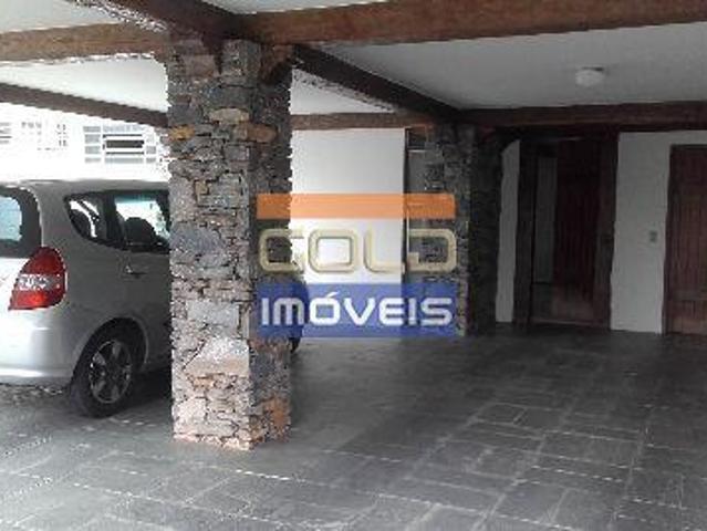 Casa à venda em Bandeirantes