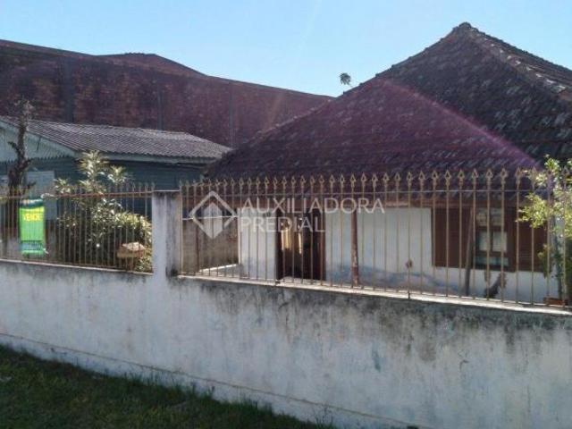 Casa de 03 dormitórios na Zona Norte