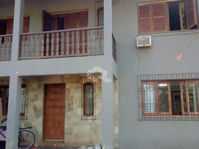 Casa de 03 dormitórios no Bairro Neópolis em Gravataí