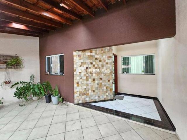Casa de 03 dormitórios sendo uma suíte, à venda no bairro Vila Carioba em Americana/SP