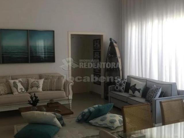 Casa de 03 dormitórios sendo 01 suíte no Condominio Damha V