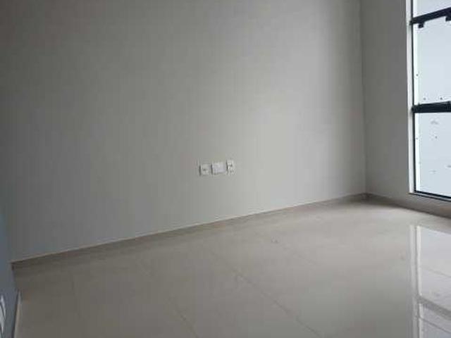 CASA DE 03 QUARTOS COM SUITE, E 04 VAGAS NO BAIRRO CANAA BH
