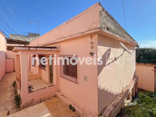 Casa de 03 quartos à venda no Jardim Alvorada!