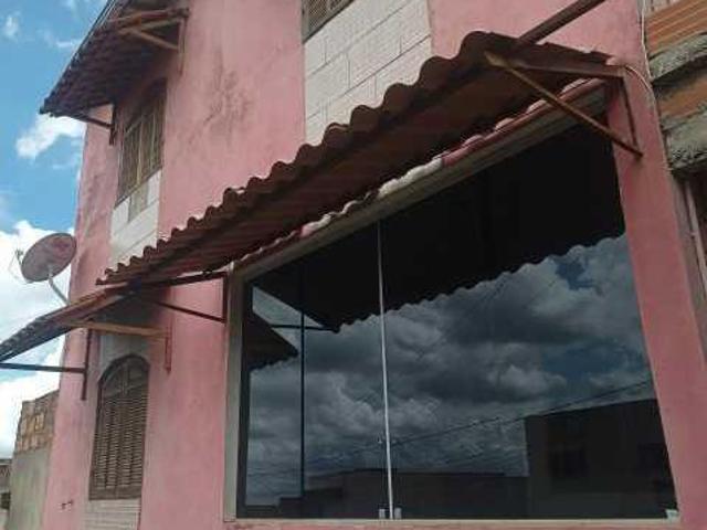 CASA DE 03 QUARTOS BAIRRO GAVEA