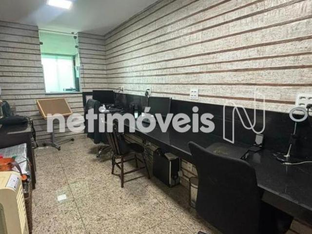 CASA DE 03 QUARTOS NO ANA LÚCIA EM SABARÁ