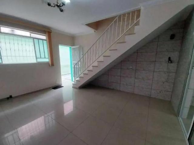 Casa de 140 m² com 2 quartos à venda em Vila Nogueira