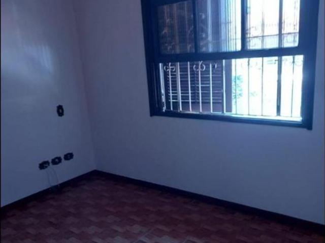 Casa de 150 m² com 3 quartos à venda em Jardim Pinheiros