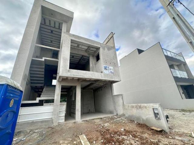Casa de 155 m² com 3 quartos em venda na Costeira, escolha de acabamento do seu jeito!