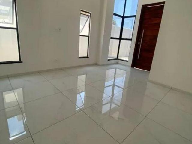 Casa de 160 m² com 3 quartos à venda na Saúde