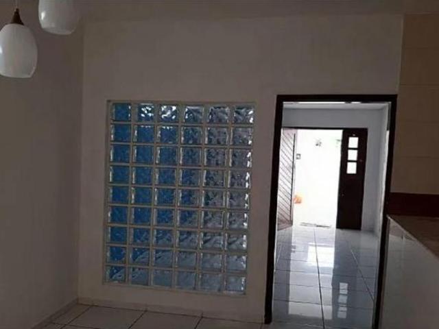 Casa de 165 m² com 2 quartos à venda em Laranjeiras