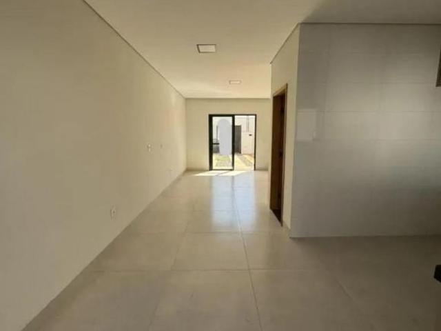 Casa de 165 m² com 3 quartos à venda em Centro Alto