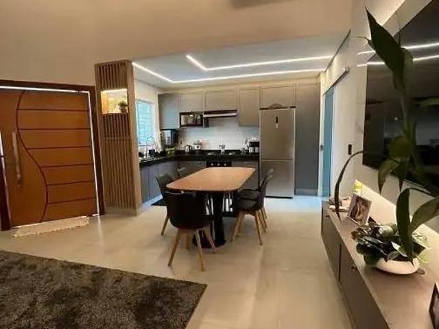 Casa de 170 m² com 3 quartos à venda no Jardim das Camélias