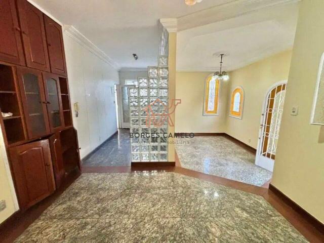 Casa de 175 m² na Professor Clóvis de Faria Santa Amélia Belo Horizonte MG, aluguel por R$ 6.000/mês