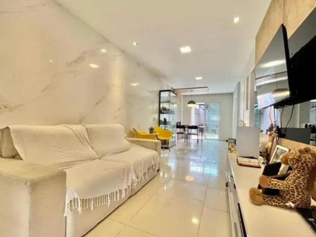 Casa de 176 m² com 3 quartos à venda na Vila Santo Estéfano