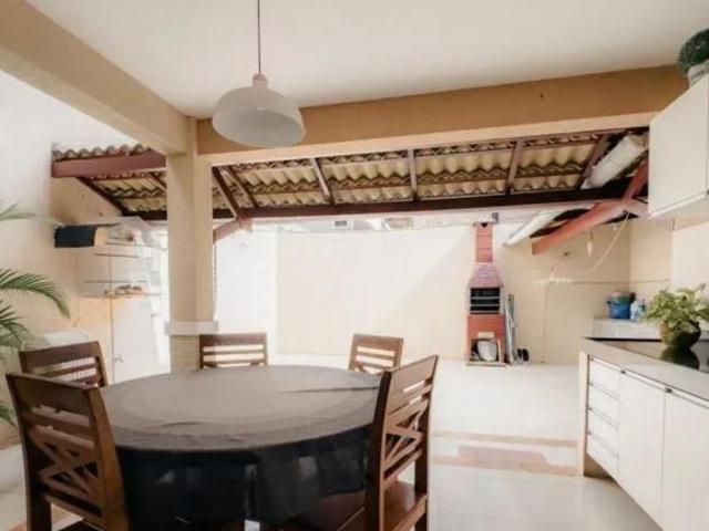 Casa de 176 m² com 3 quartos à venda na Cidade Patriarca