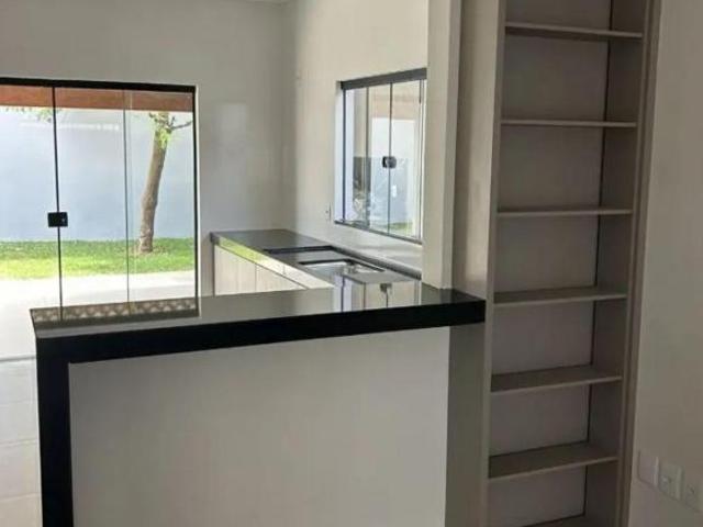 Casa de 176 m² com 3 quartos à venda no Jardim Sandra