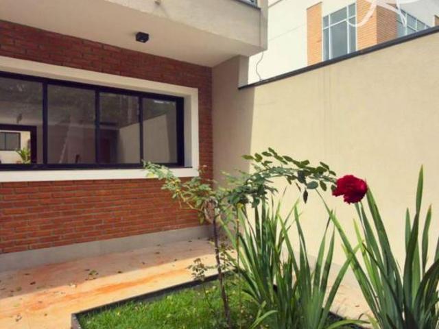 Casa de 183 m² com 3 quartos à venda no Bosque da Saúde