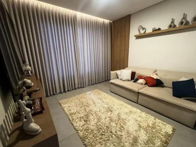 Casa de 180 m² com 3 quartos à venda em Vila Cercado Grande