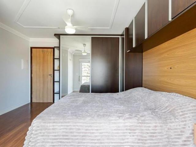 Casa de 180 m² com 3 quartos à venda em Chácara Santo Antônio