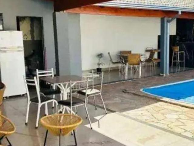 Casa de 180 m² com 3 quartos à venda na Vila Virgínia