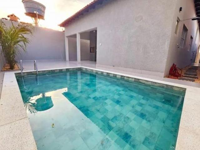 Casa de 180 m² com 3 quartos à venda no Bosque da Saúde