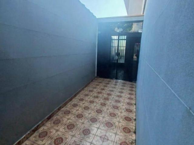 Casa de 181 m² com 3 quartos à venda e aluguel no Parque São Domingos