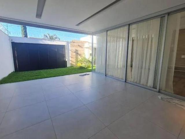 Casa de 190 m² com 3 quartos em venda em Cidade Dutra
