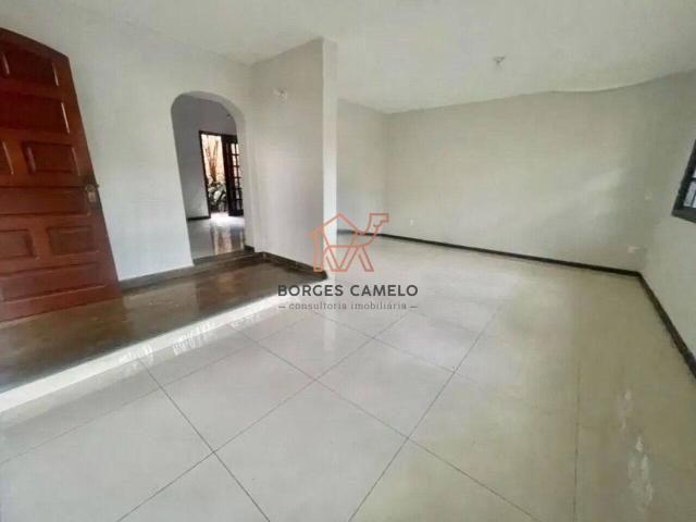 Casa de 196 m² na Amável Costa Jaraguá Belo Horizonte MG, aluguel por R$ 5.500/mês
