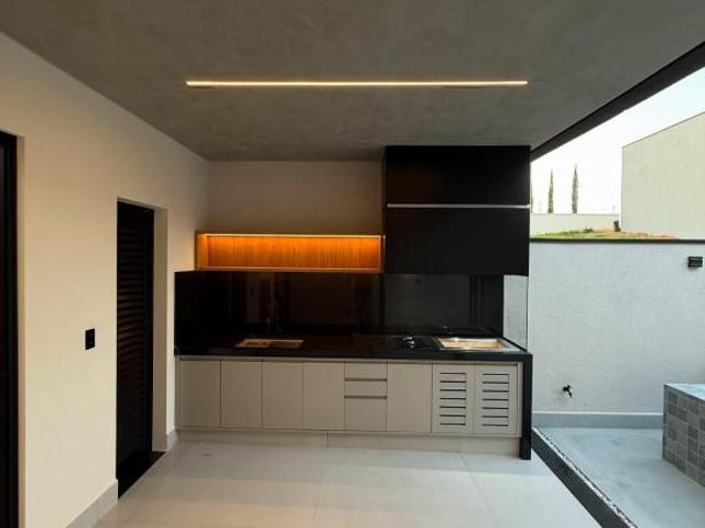 Casa de 196 m² com Acabamento de Qualidade