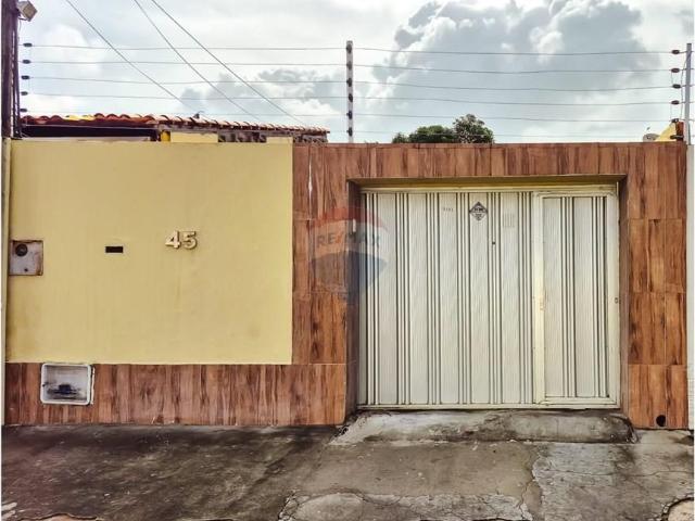 Casa de 198m² no Bairro José de Alencar