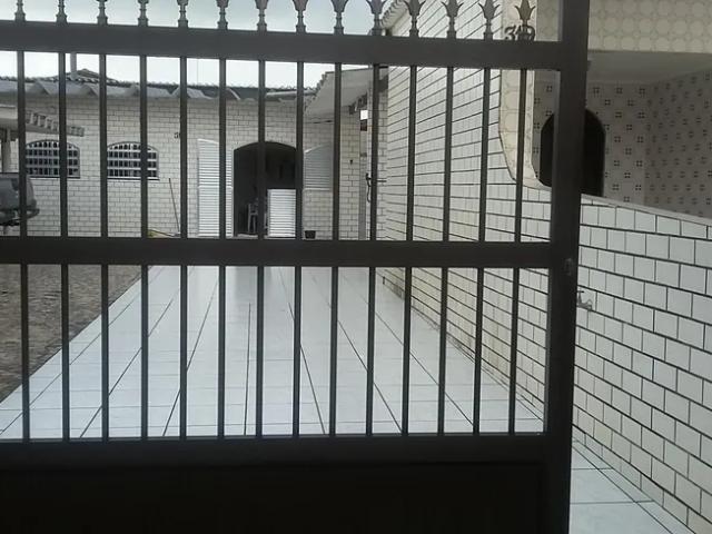 Casa de 110 metros quadrados no bairro Jardim Imperador com 2 quartos