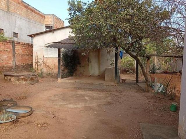 Casa de 124 m² com 02 quartos à venda por R$ 200.000,00 no Jardim Buriti Sereno em Aparecida de Goi