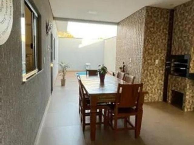 Casa de 125 m² com 3 quartos à venda no Centro
