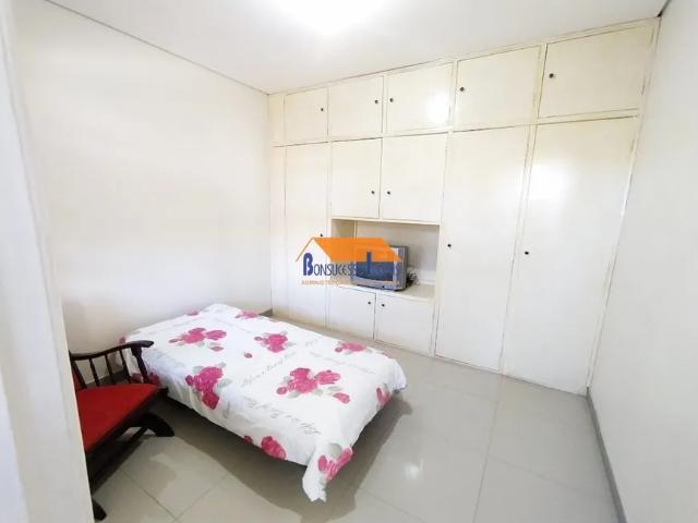 Casa de 12 quartos no bairro Santa Cruz