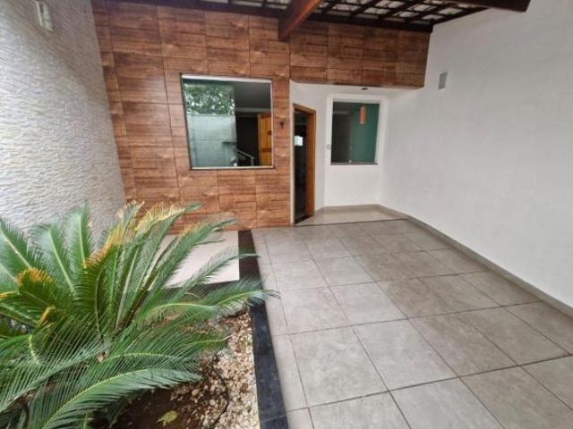 Casa de 130 m² com 3 quartos à venda em Santa Branca