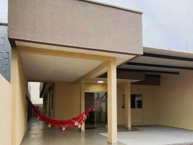 Casa de 135m² com 03 quartos à venda no Setor Moinho dos Ventos em Goiânia Go