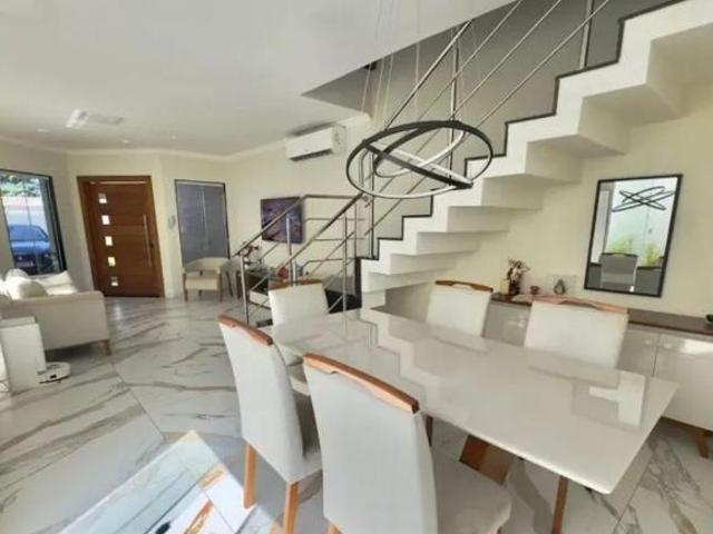 Casa de 240 m² com 3 quartos à venda na Cidade Líder