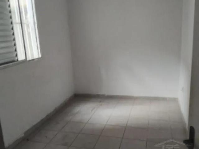 Casa de 240m² terreno de 8x30 com 4 Quartos 6 vagas