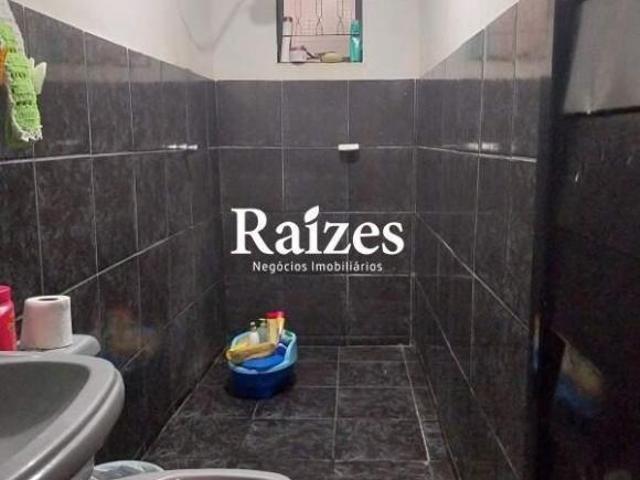 Casa de 2/4 no bairro Mansour