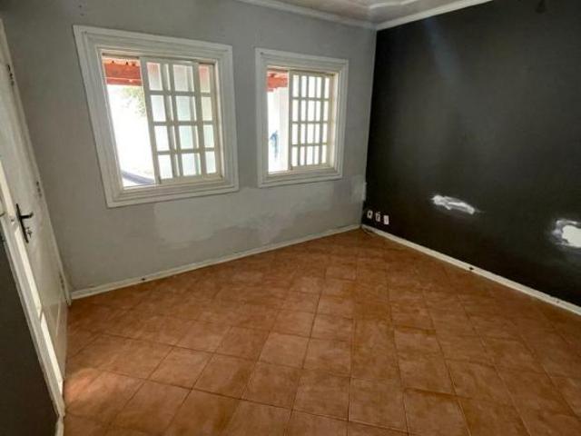 Casa de 250 m² com 4 quartos à venda no Jardim dos Estados