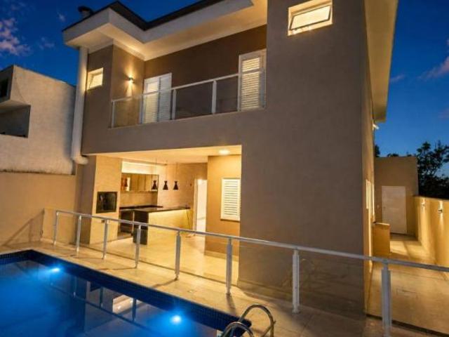 Casa de 250 m² com 4 quartos à venda Residencial Jardim Campos do Conde