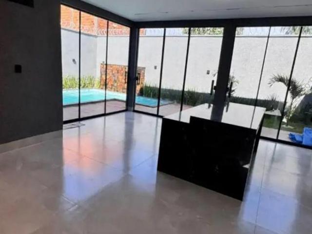Casa de 250 m² com 3 quartos à venda em Vila Carrão