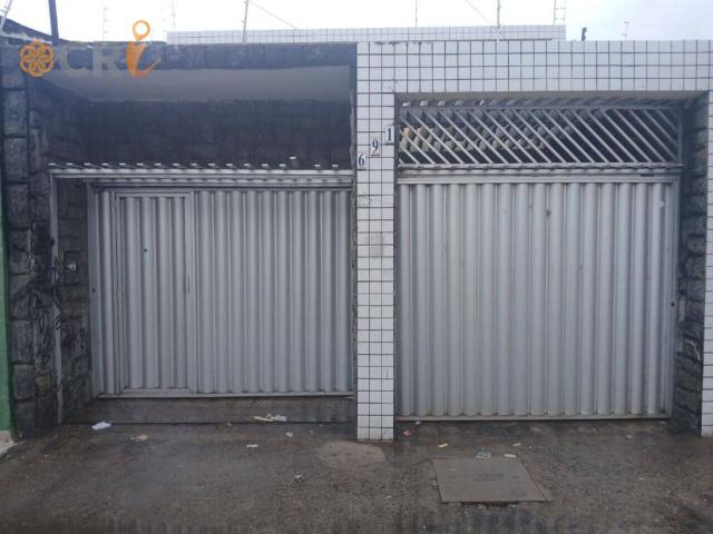 Casa de 260 m² na Jaime Benévolo Fátima Fortaleza CE, aluguel por R$ 3.500/mês