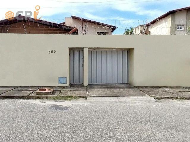 Casa de 269 m² na Euclides Onofre de Souza Sapiranga Fortaleza CE, aluguel por R$ 3.000/mês