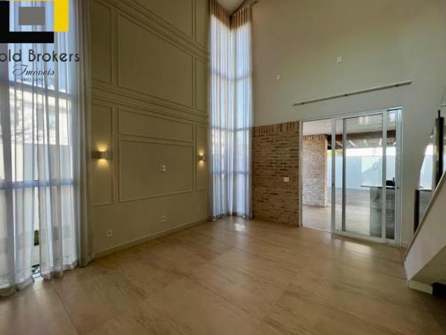 CASA DE 270M² COM 4 SUÍTES CONDOMÍNIO VEDUTA ROSSA EM FRENTE AO PARQUE DA CIDADE, EM JUNDIAÍ SP