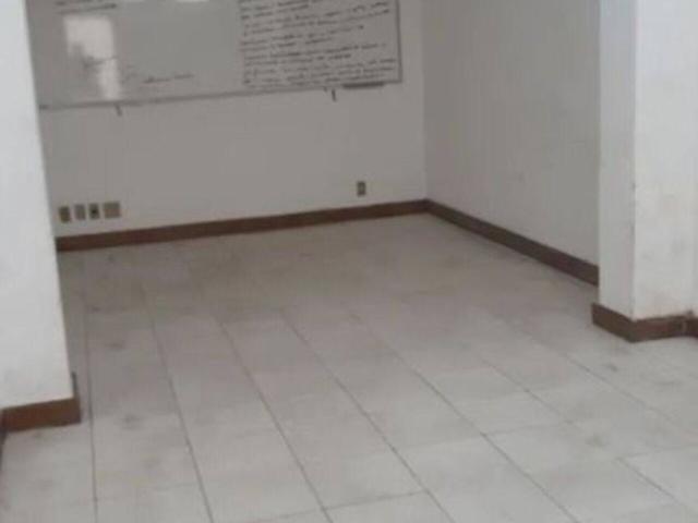 Casa de 271 m² na do Salete Barris Salvador BA, aluguel por R$ 10.500/mês